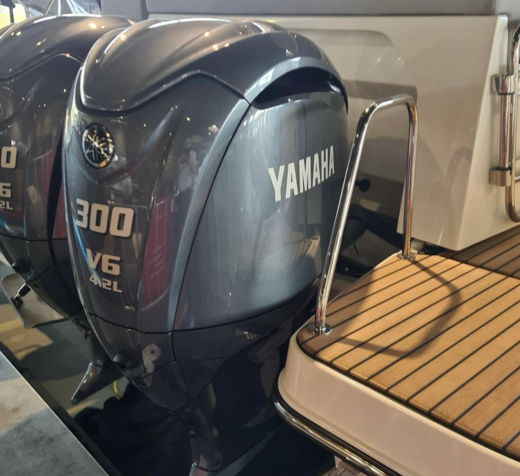 Yamaha Outboard Engine F 300 NCB Twin – Bluewater- Boats & Outboards B.V.